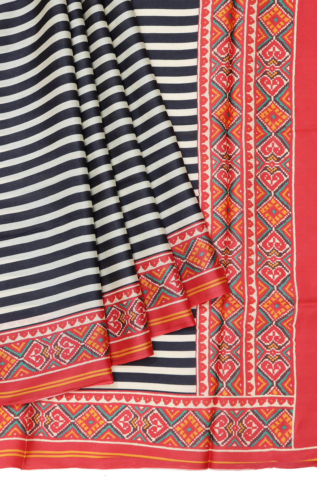 Patan Patola Sarees for Timeless Elegance | Mavuri's Designer Picks