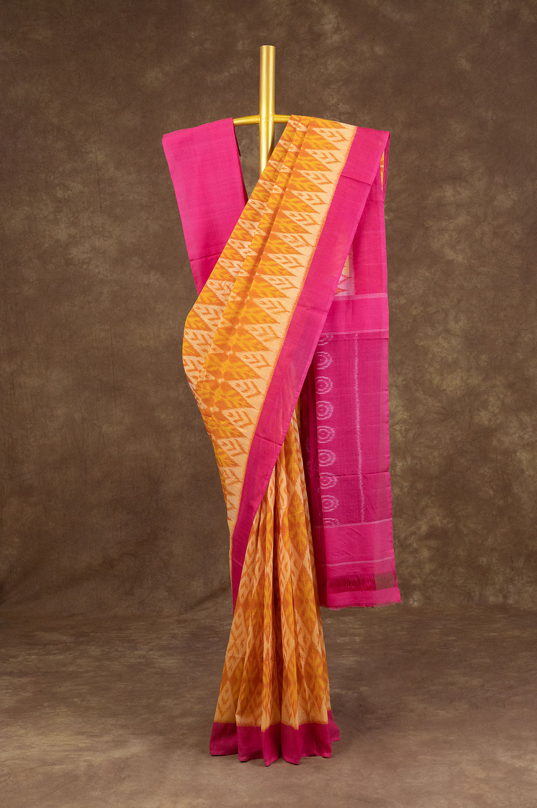Affordable Readymade Nauvari Saree Online | Mavuri - Artisans Weaves