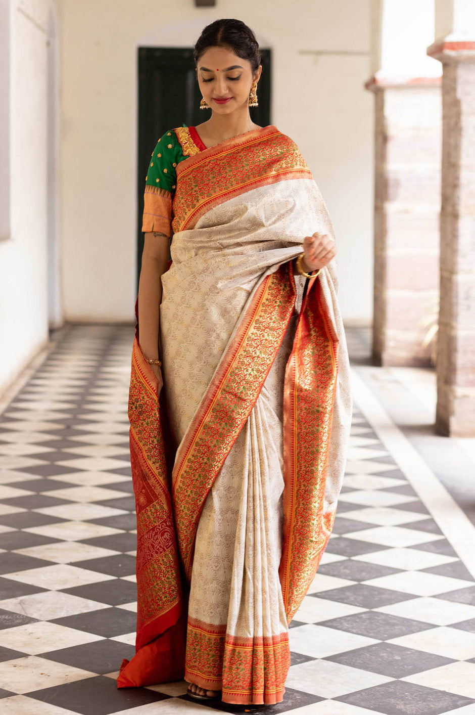 Buy Latest Sambalpuri Patta Saree Online | Mavuri’s